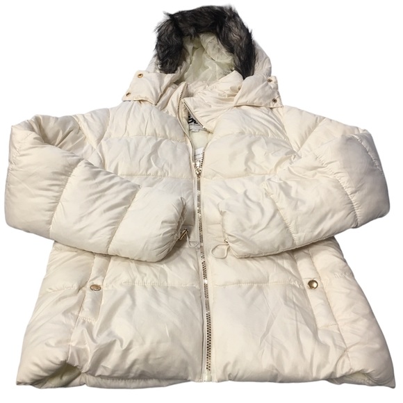 GBG Los Angeles | Jackets & Coats | Gbg Los Angles Demi Fur Hooded ...